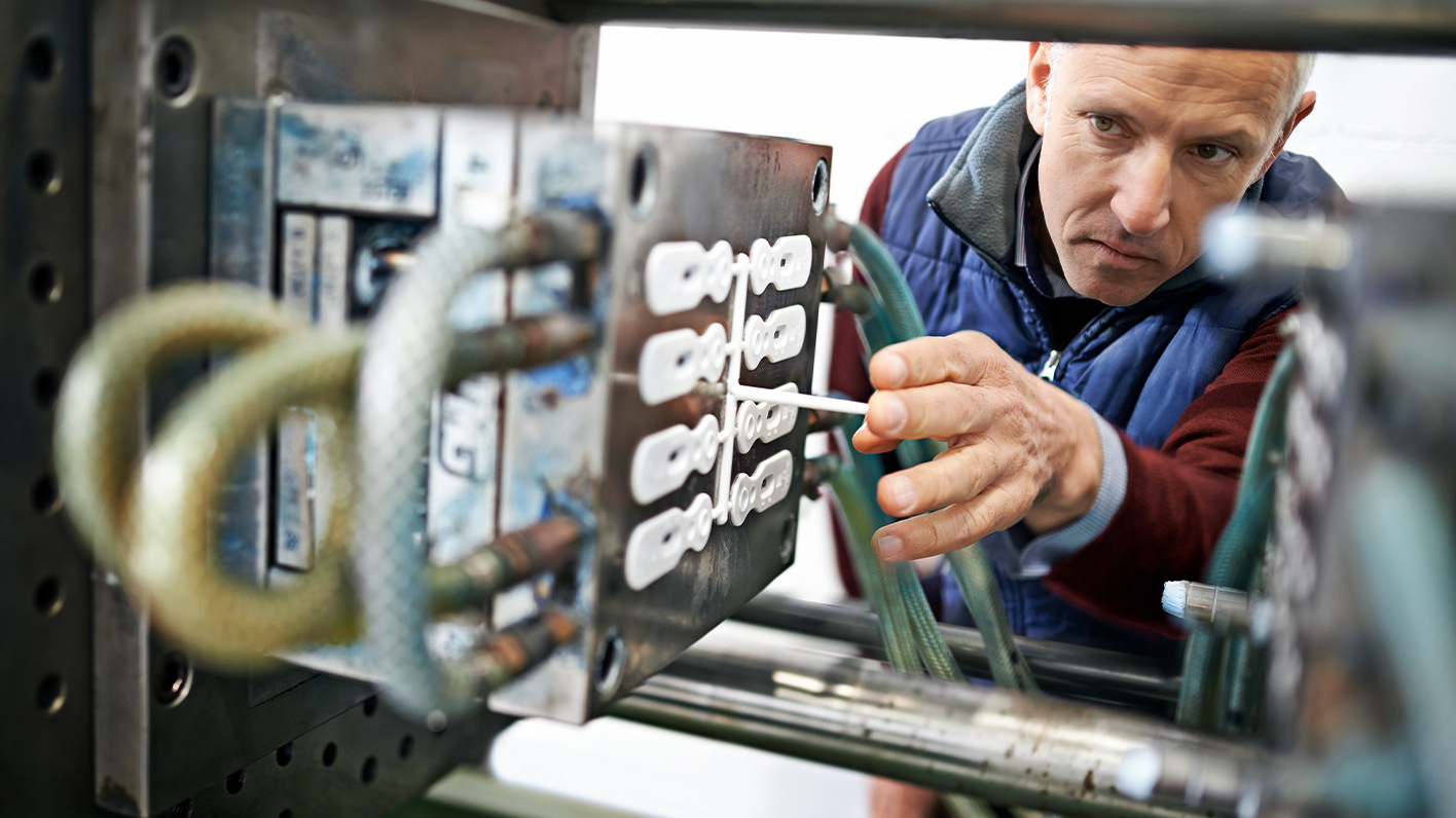 How To Avoid Warping and Shrinkage in Injection Mold Design