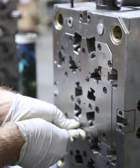 Industrial Manufacturing | Molding Expertise | AIM Processing